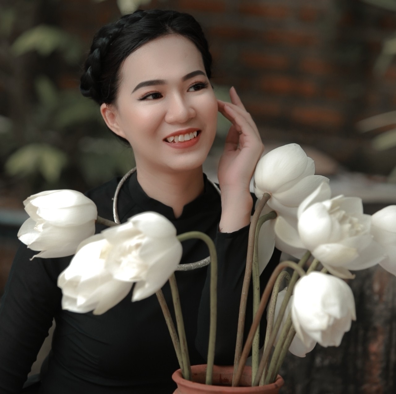 Lam Quy Hang - Vector Group